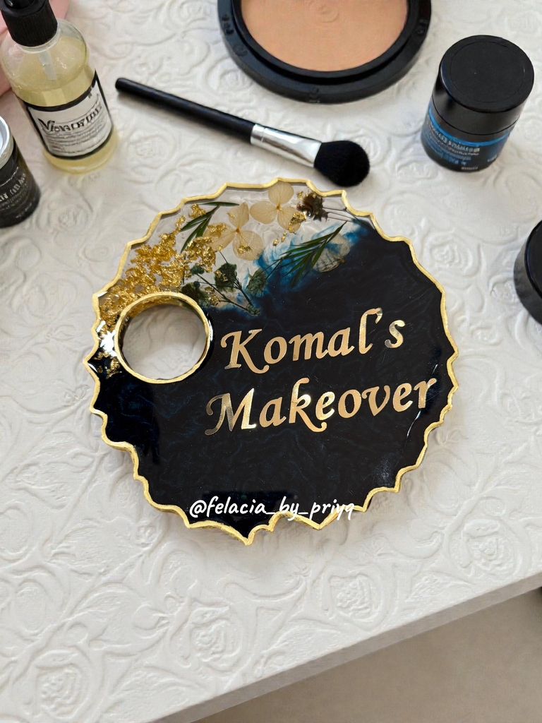 Handmade Resin Makeup Mixing Palette – Luxury Beauty Tool (4'') - The ...